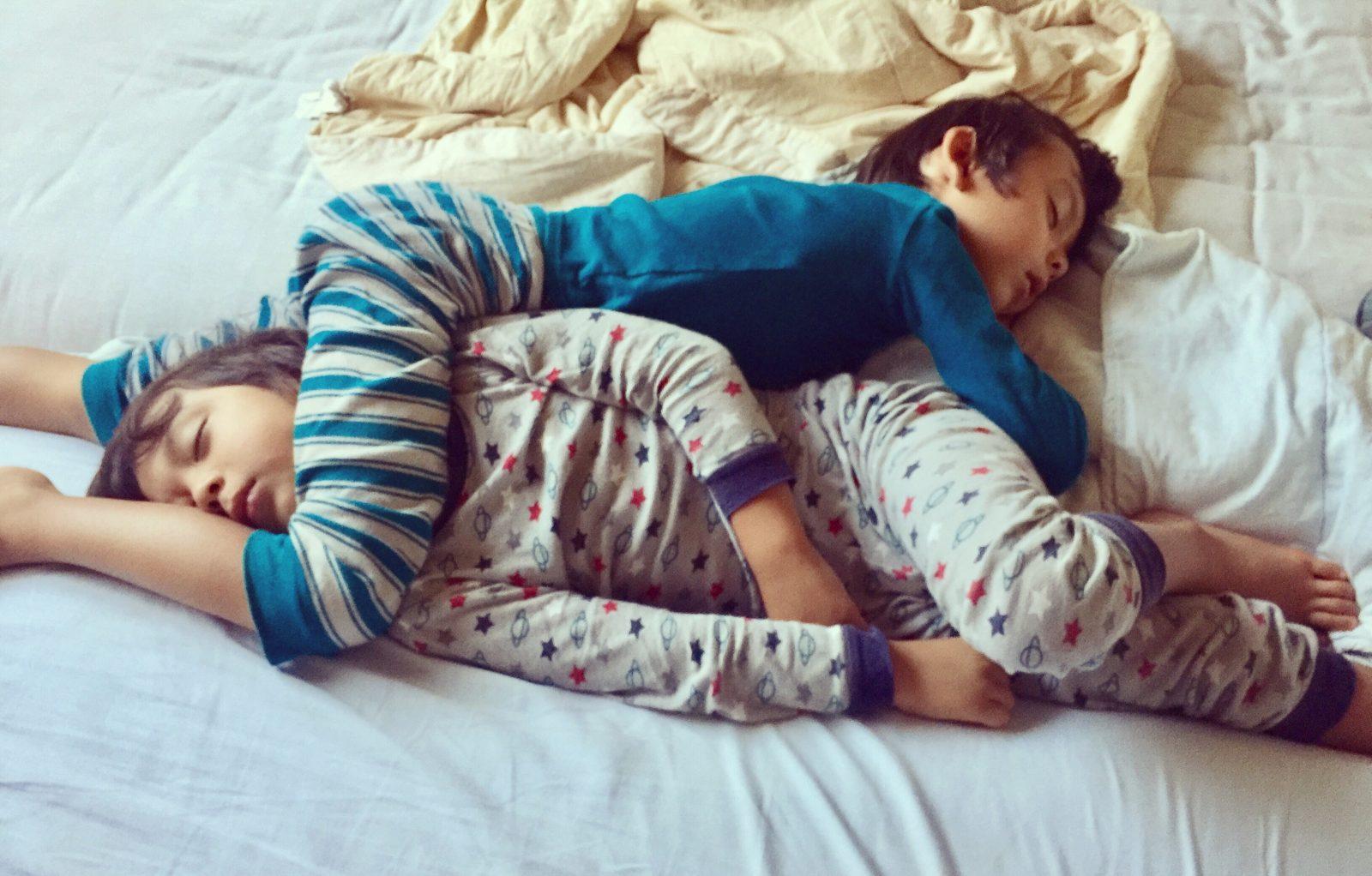 The 8 Tricks I Use To Get My Kids To Sleep Anywhere Tear Free Travel